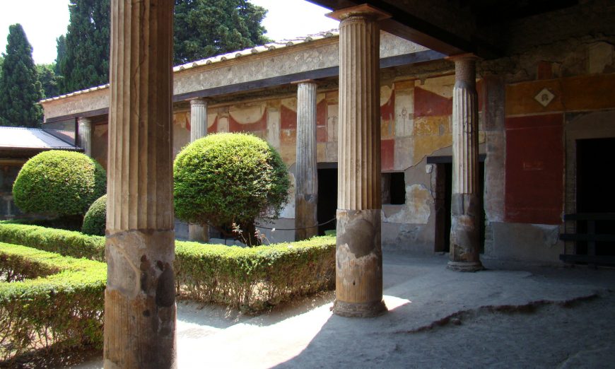 Smarthistory – Peristyle, Pompeii