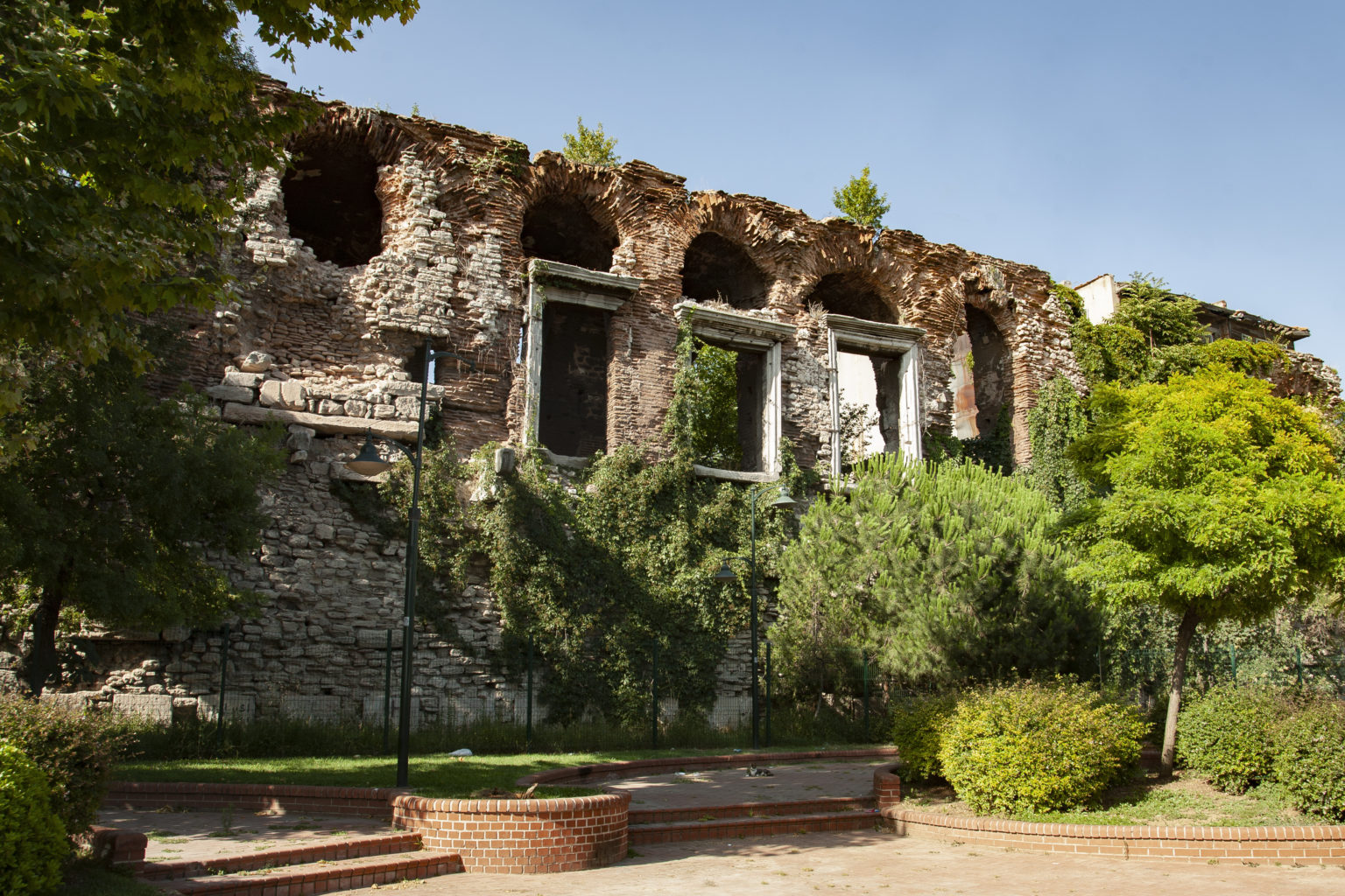 Smarthistory – Middle Byzantine secular architecture and urban planning