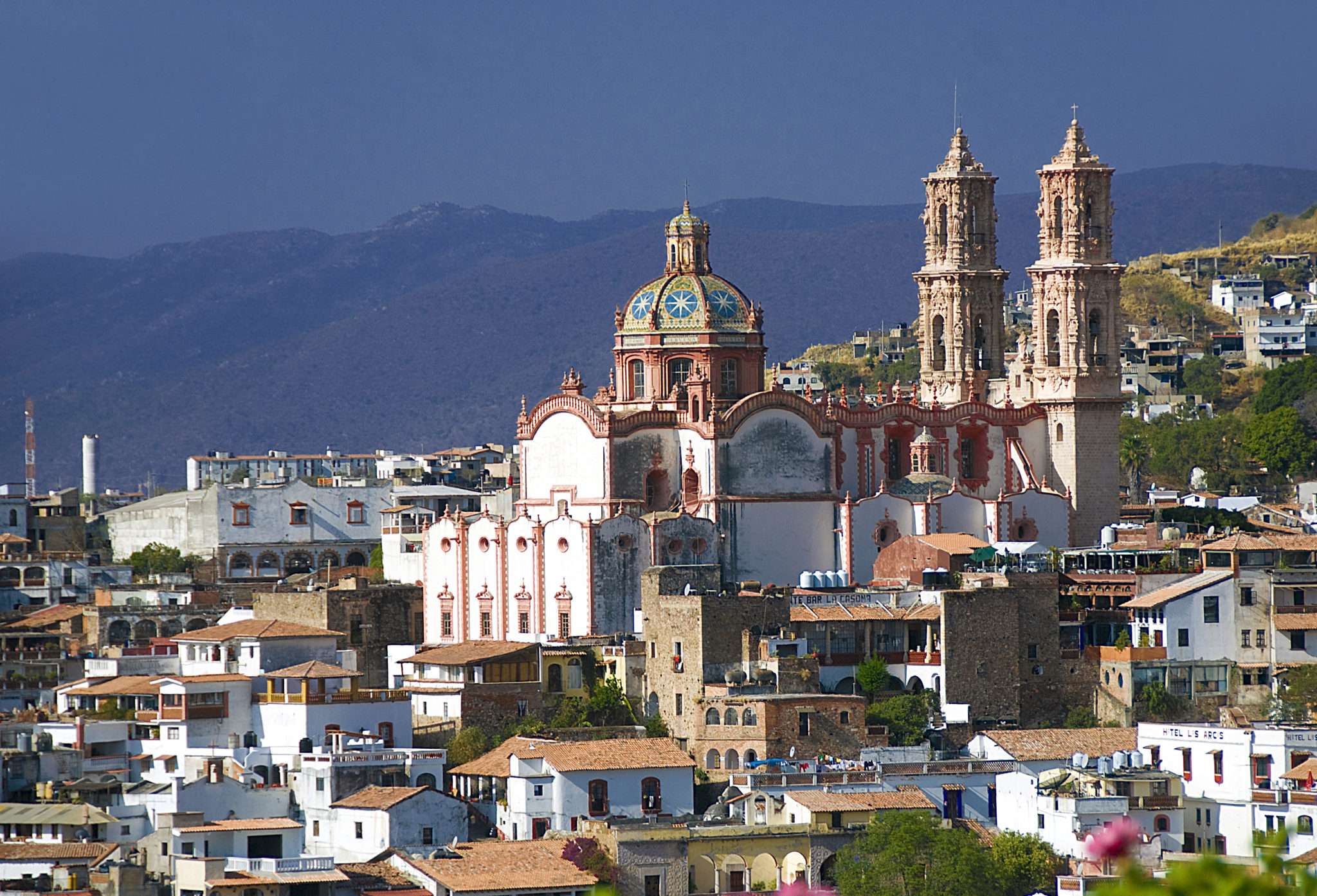 Smarthistory – Church of Santa Prisca and San Sebastian, Taxco, Mexico