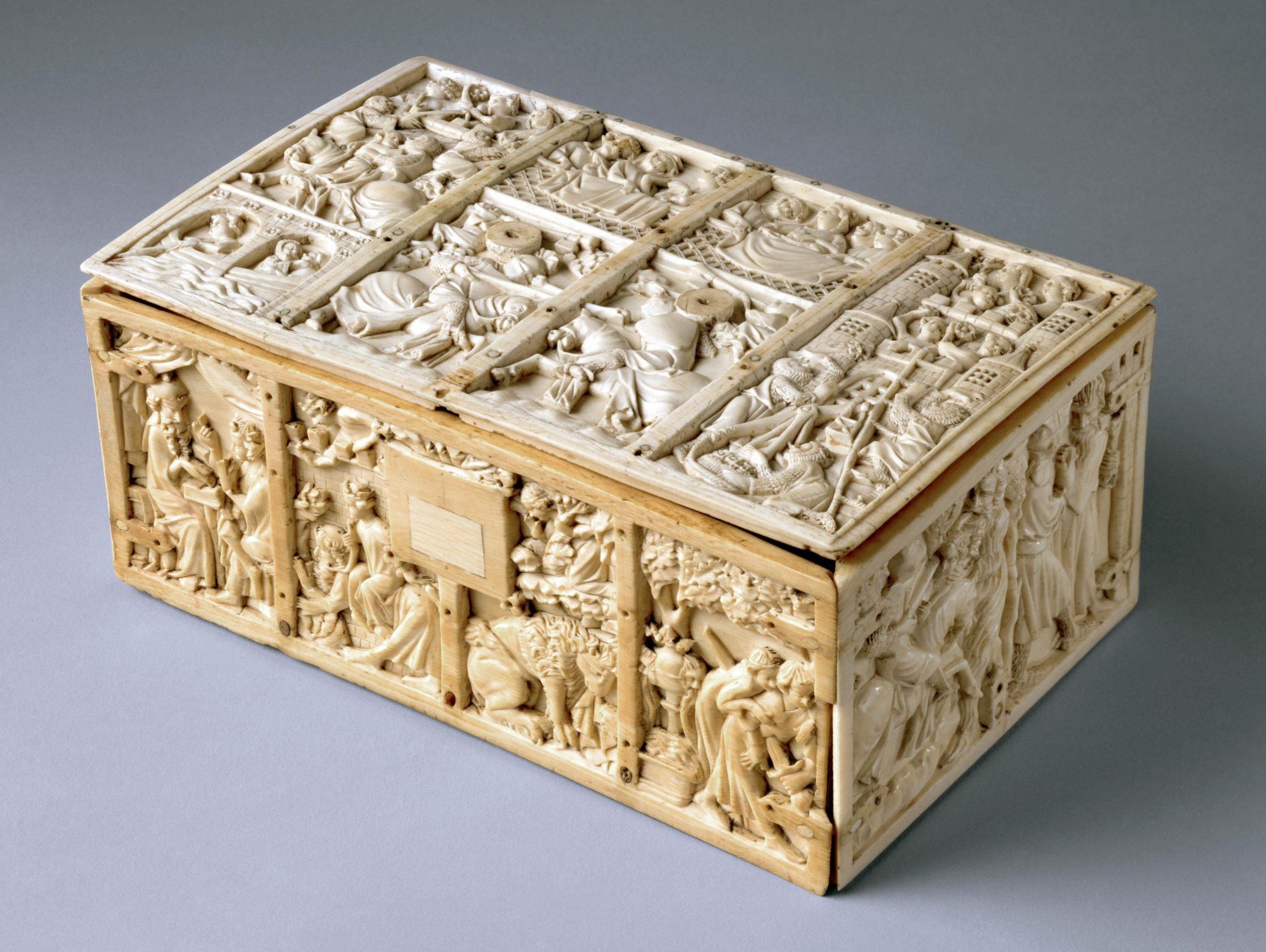 Smarthistory – Ivory casket with scenes from medieval romances