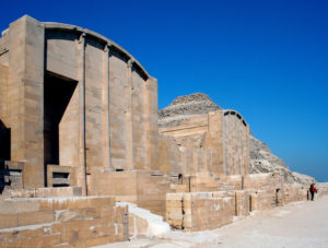 Smarthistory – Step Pyramid complex at Saqqara