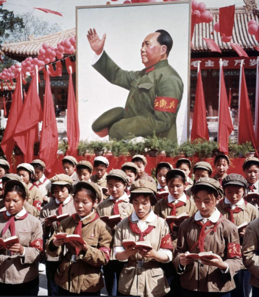 Smarthistory – Art in the Mao era and Cultural Revolution, an introduction