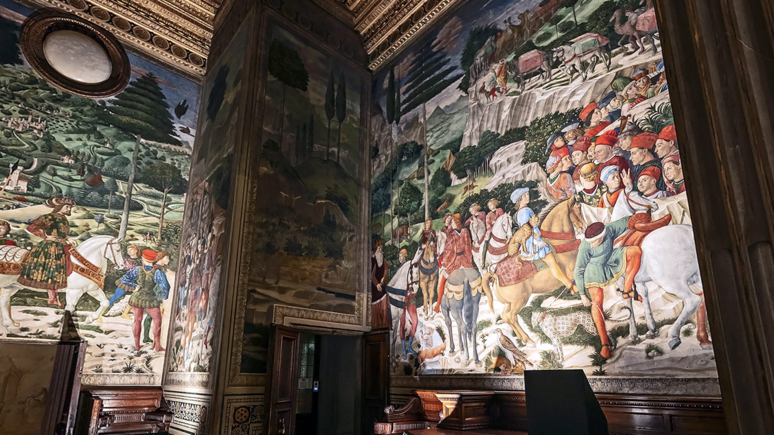 Smarthistory – Benozzo Gozzoli, The Medici Palace Chapel frescoes