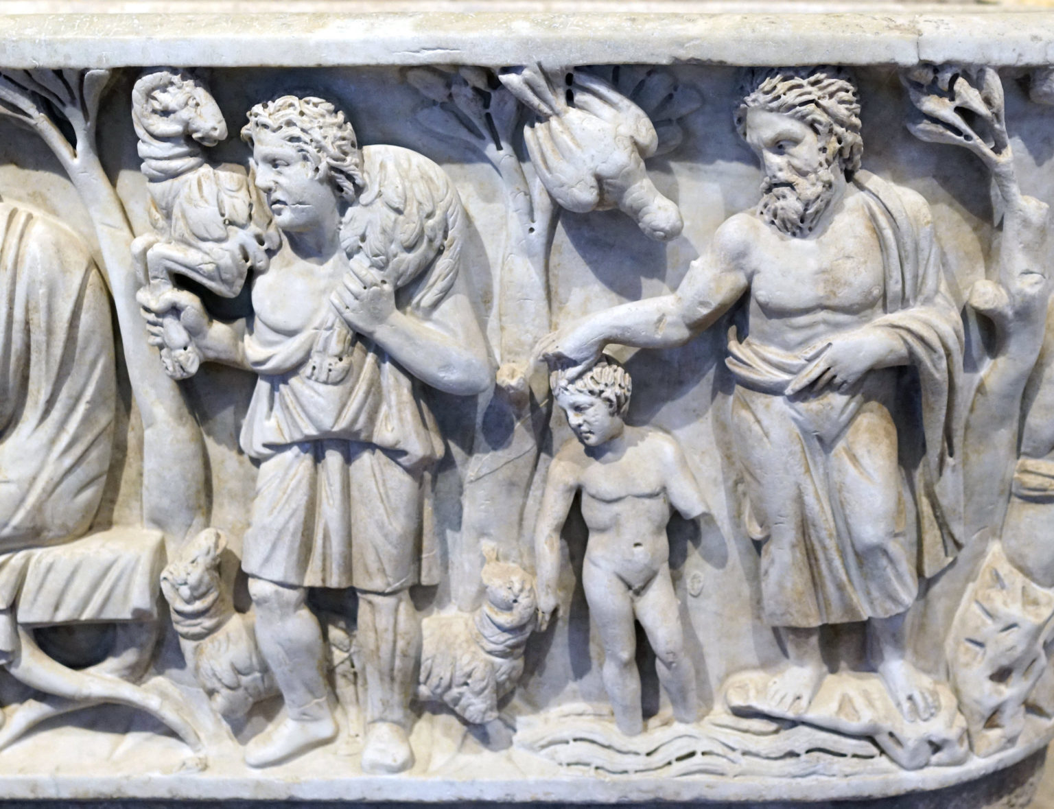 Smarthistory – Christian art in India: Indo-Portuguese ivory statuettes