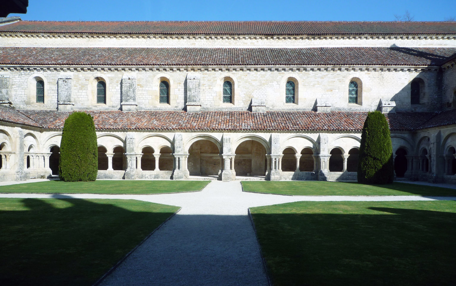 Smarthistory – Fontenay Abbey