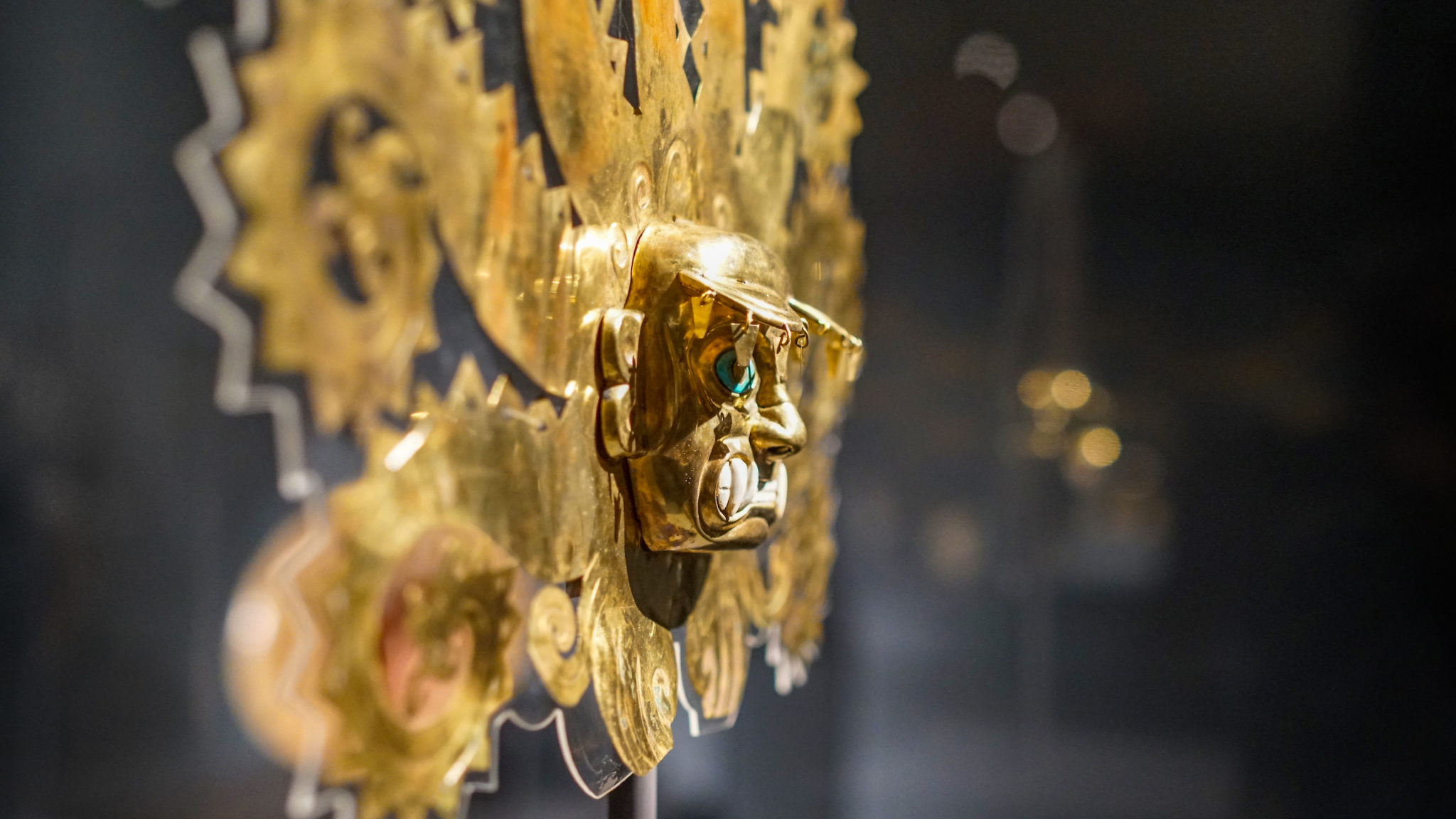 Smarthistory – Moche Octopus Headdress