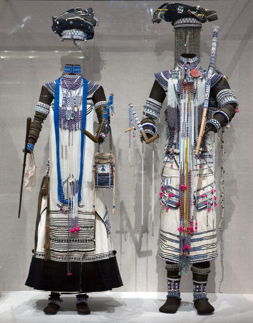 Smarthistory – Beaded collar (ingqosha), Xhosa artist, South Africa