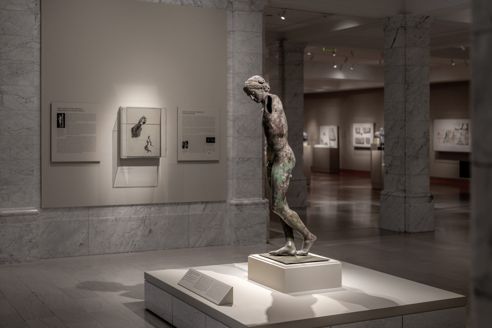 Smarthistory – Praxiteles, Apollo Sauroktonos